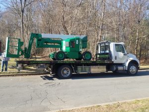 Home | All Day & All Night Towing | Roadside Assistance | Fall River